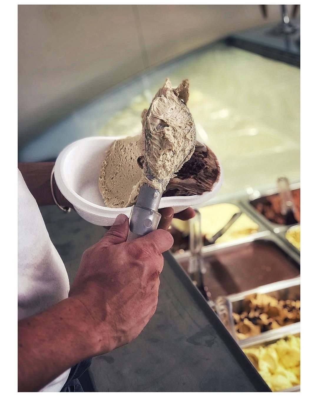 Cono gelato e coppette da passeggio | Roma | Gelateria Grostè