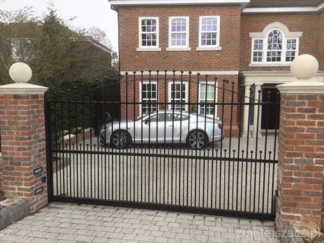 Wrought iron gates by experts in Harrow, North London