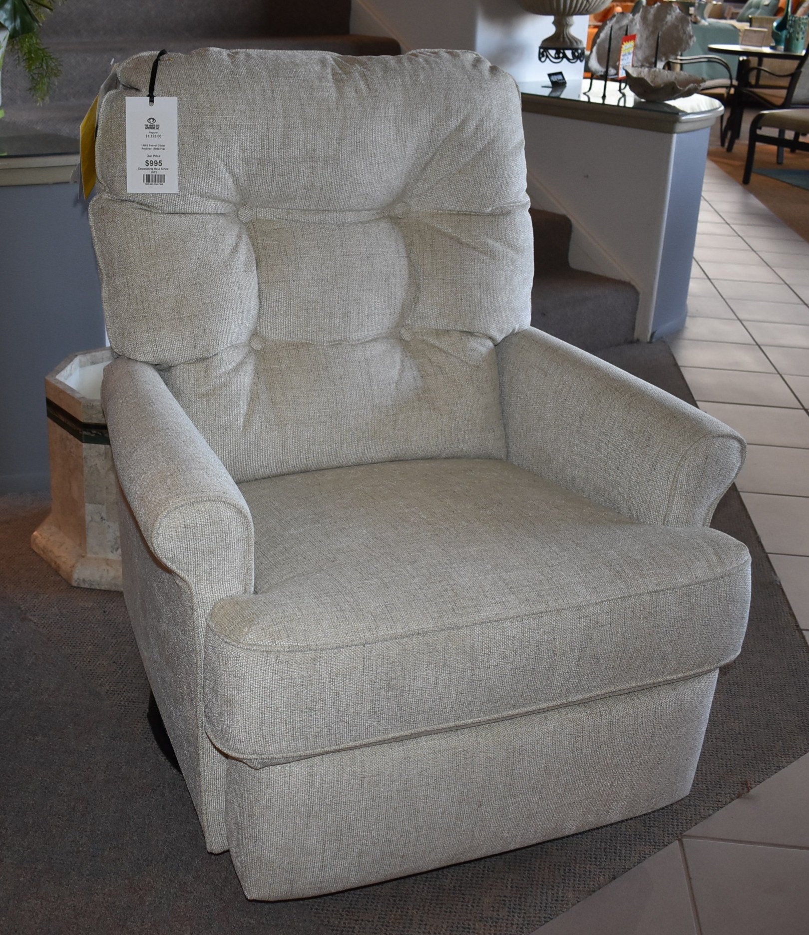 Sleepers and Chairs | Lahaina, HI | The Mind's Eye Interiors, Inc.