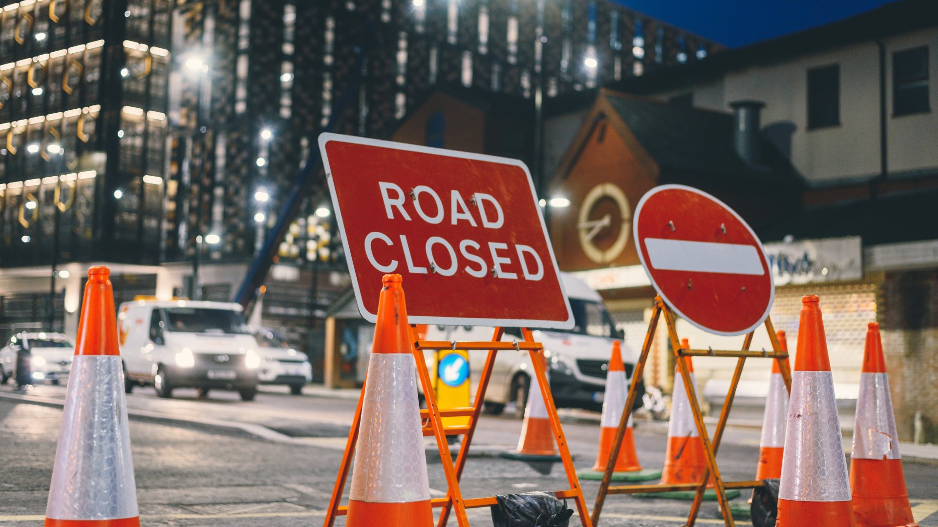 Safety Signs Calgary | Sign Gallery | City Screen Signs & Graphics Ltd