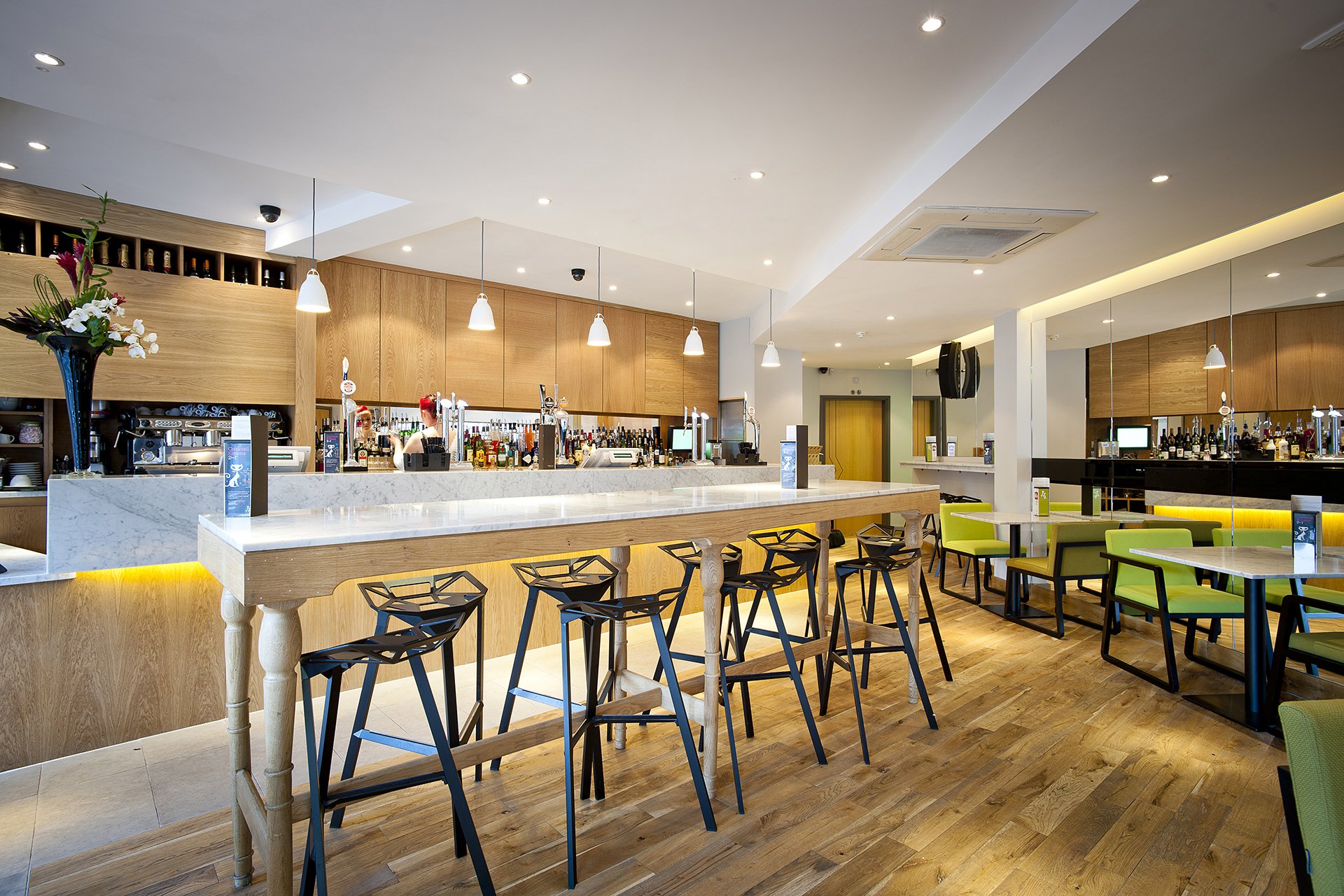 Cafe & Restaurant Interior Designers in London & UK