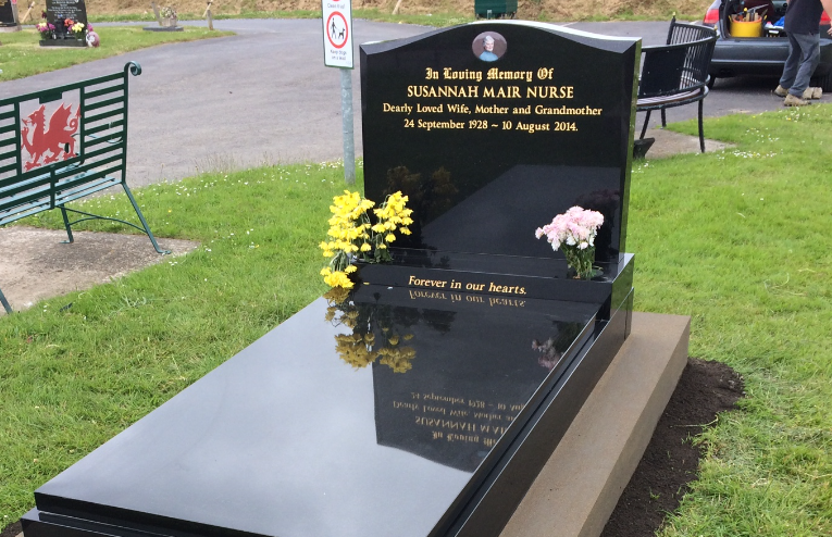 Burial headstones | B.M Phillips (Memorials)