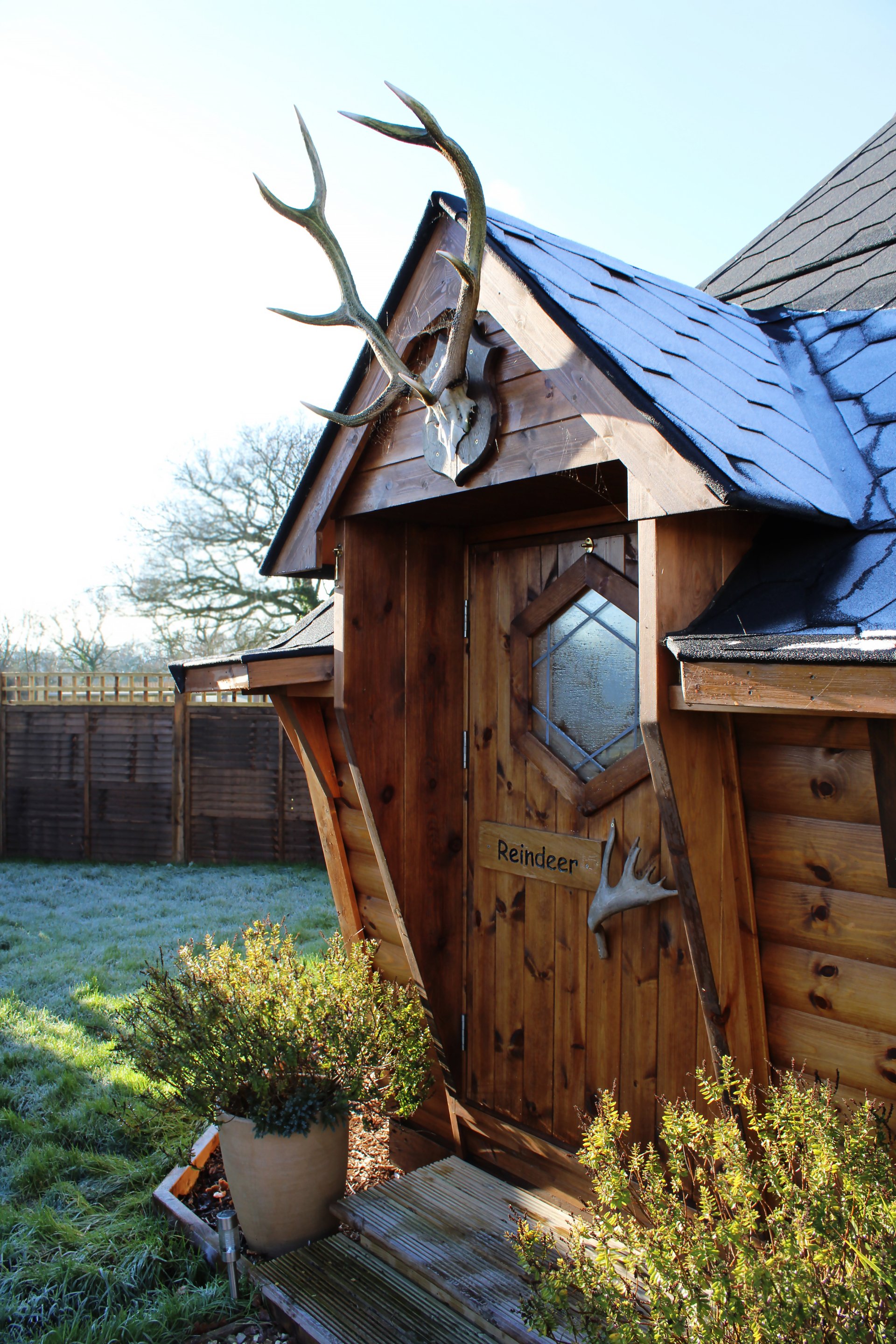 The Reindeer Lodge | Barbecue Lodges | Serving Cornwall & Devon and Beyond