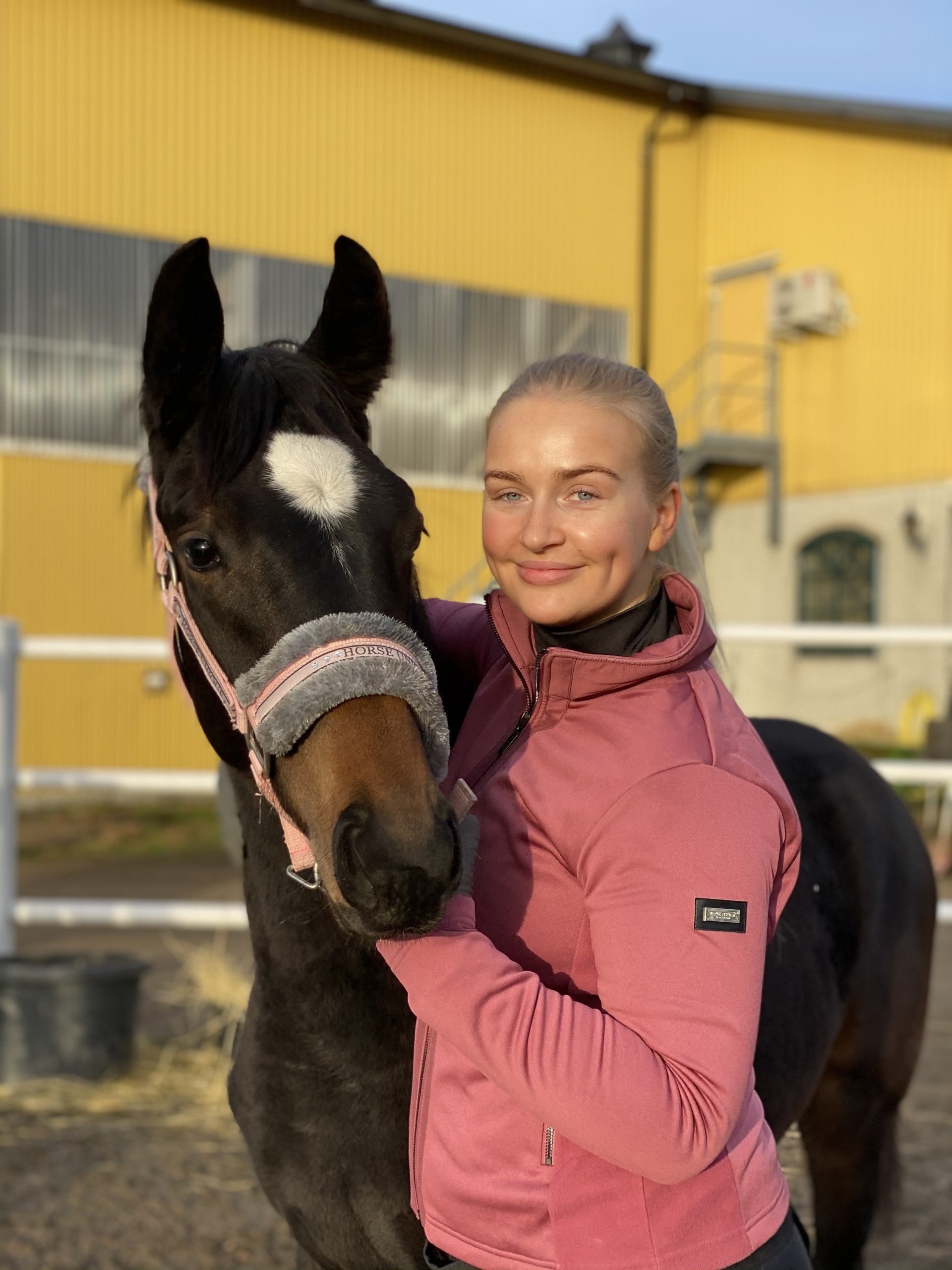 Om oss | Hus-Bil.se | Lödöse Husbilcenter