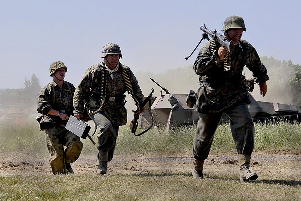 War and Peace weapons for hire WW1 WW2 for demonstrations events