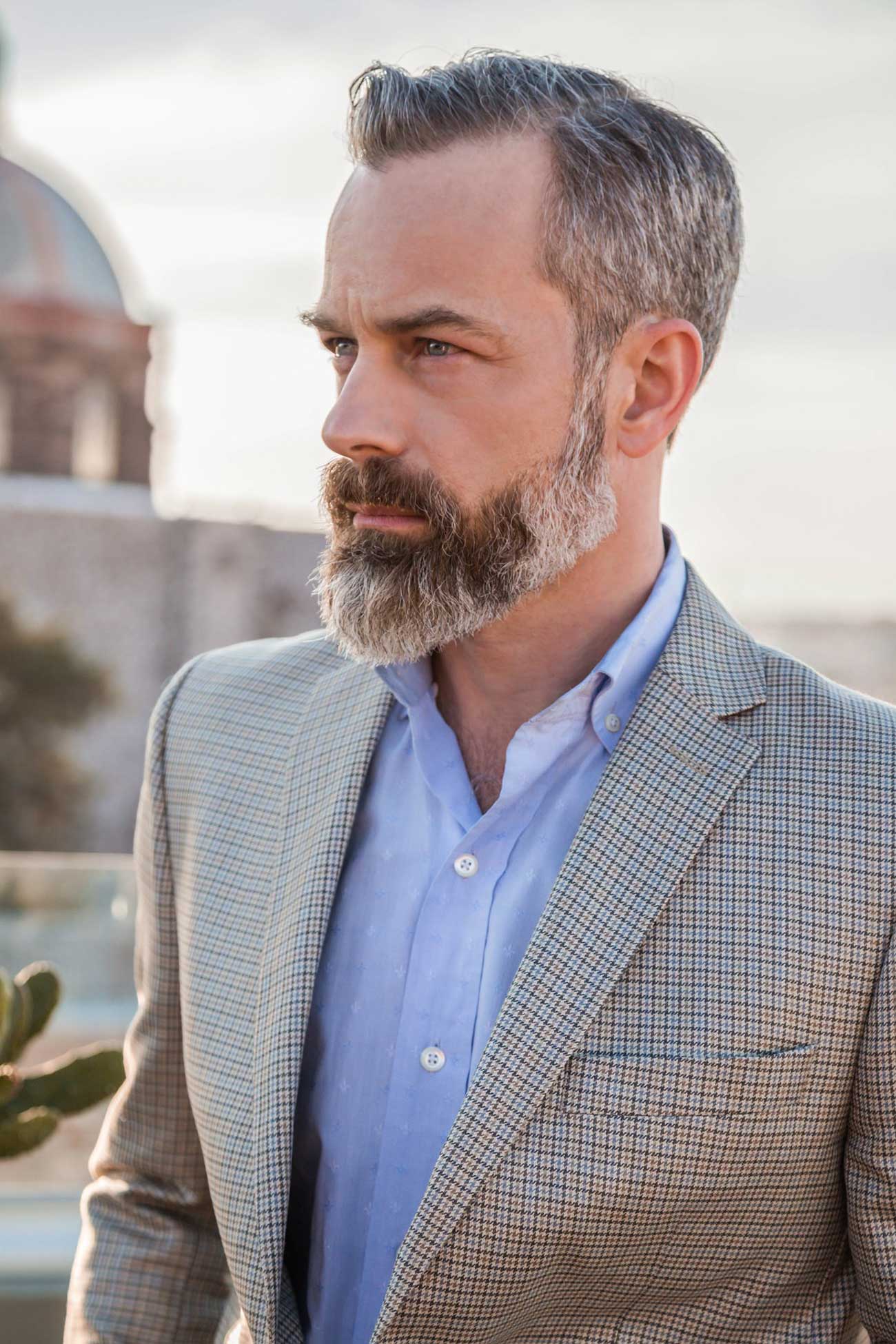 Biography | Ben Robertson