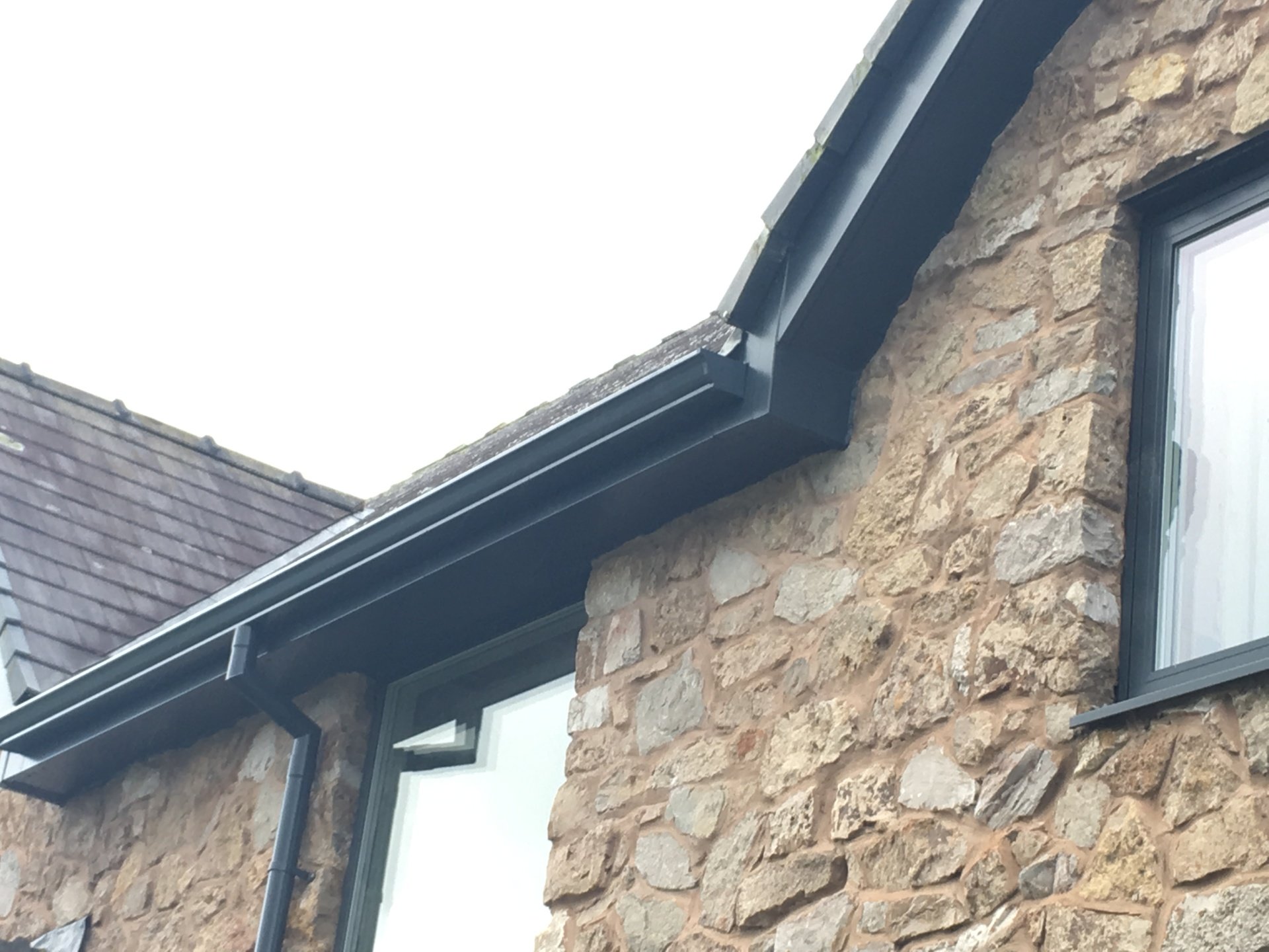 Aluminium seamless guttering for properties in Shrewsbury