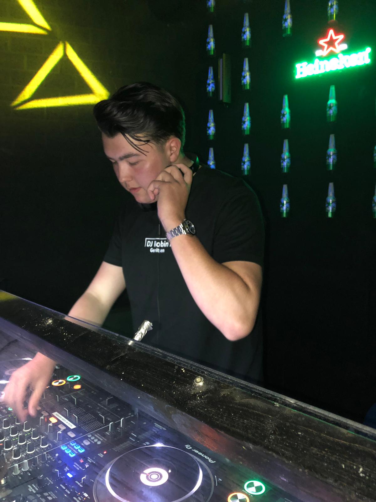 DJ Robin Gerritsen - Official Website