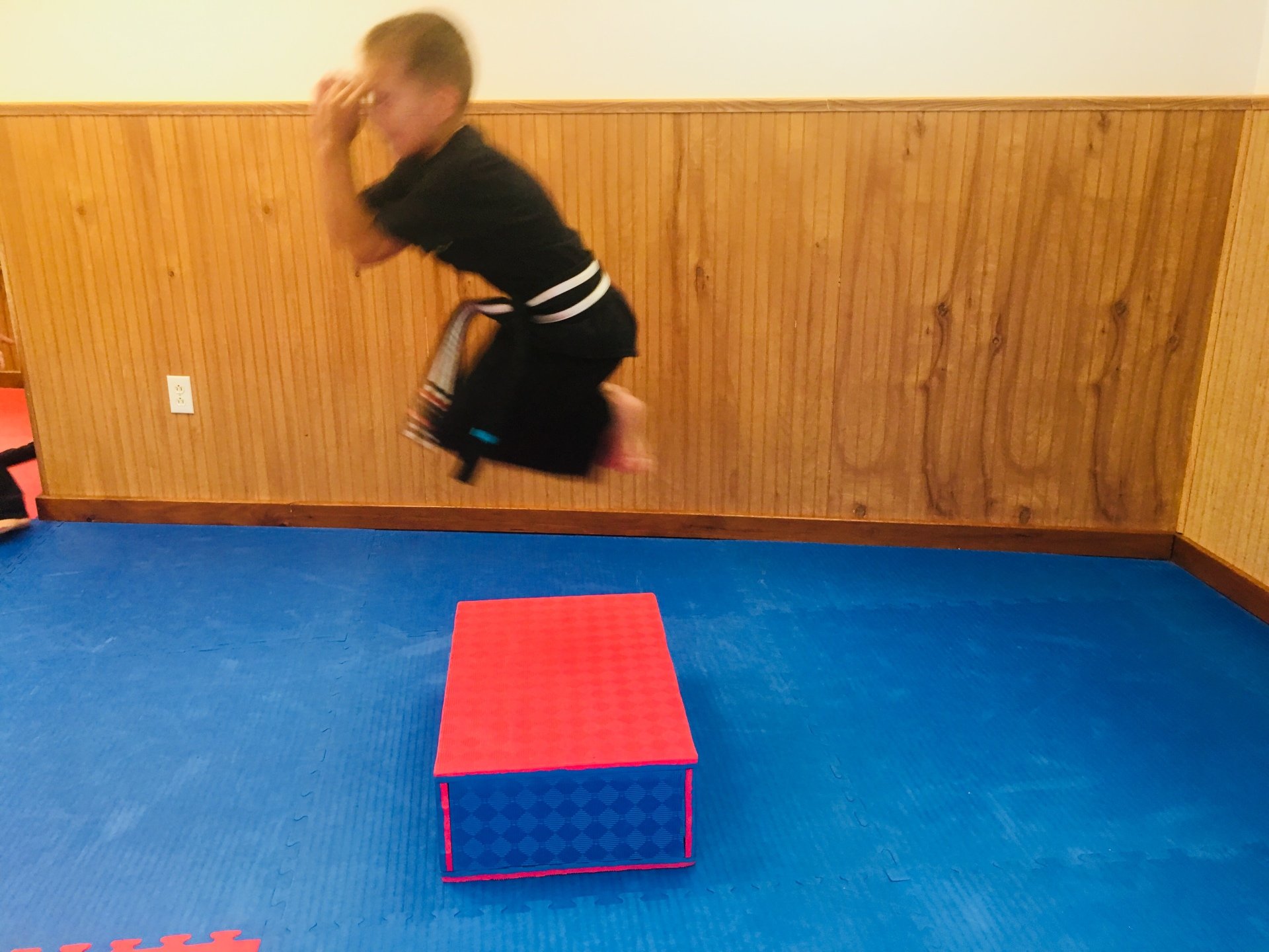 Ninja Warrior 9 and 10 Year Old Classes. Ninja Training with Real ...