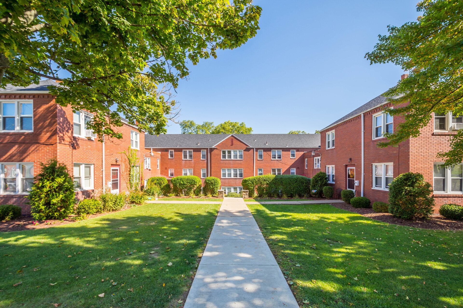 Southcrest Heights Apartments | Spacious Apartments in Pittsburgh, PA
