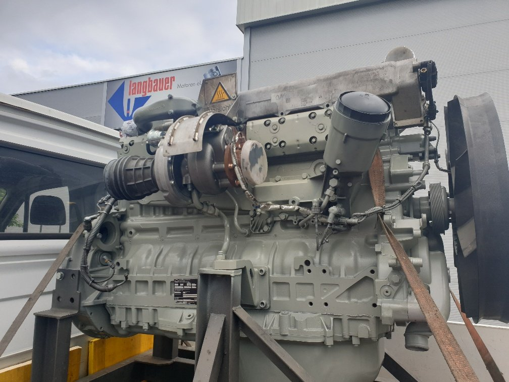 Motorrevision MAN D2876