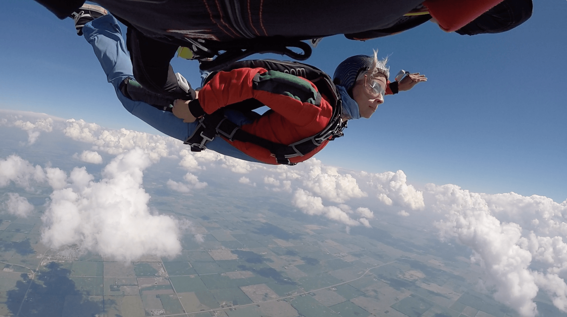 Skydive Extreme Calgary | Tandem Skydiving | Calgary, AB