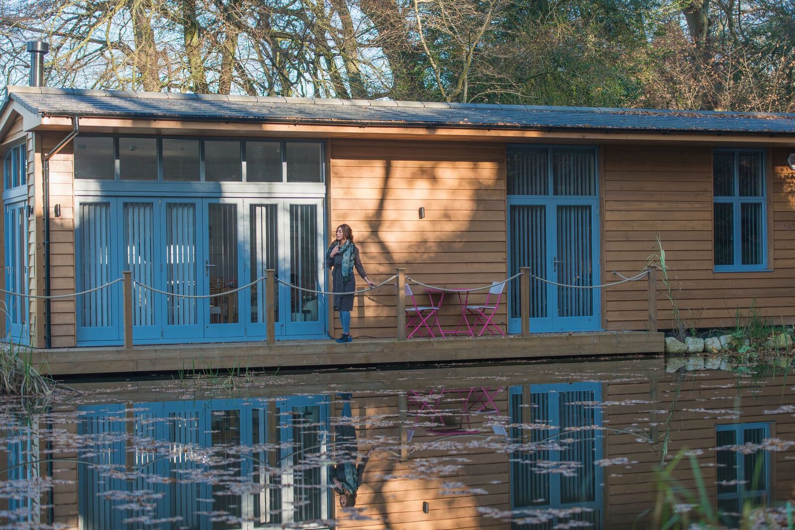 Romantic Secluded Riverside Fishing Lodge