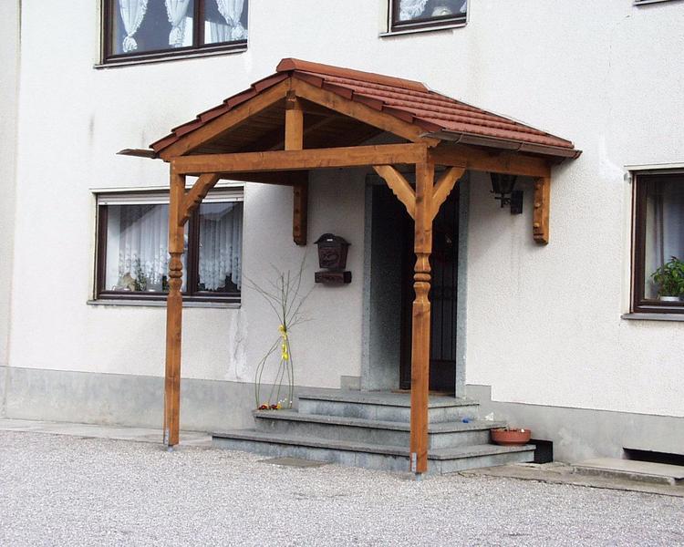 Holz Vordach Hauseingang