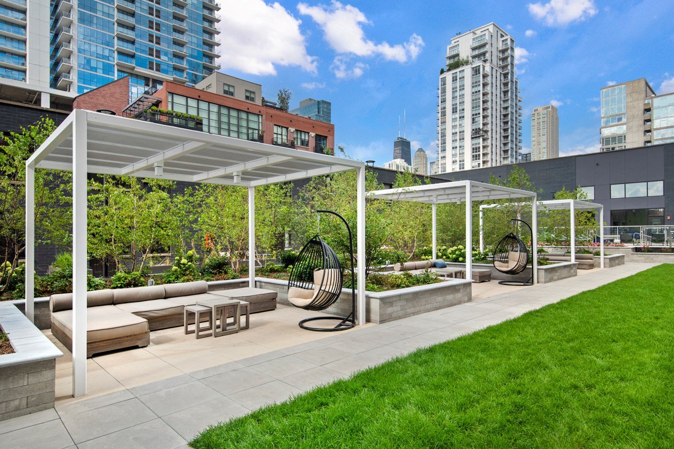 River North Park Apartments | Luxury Living in Chicago, IL