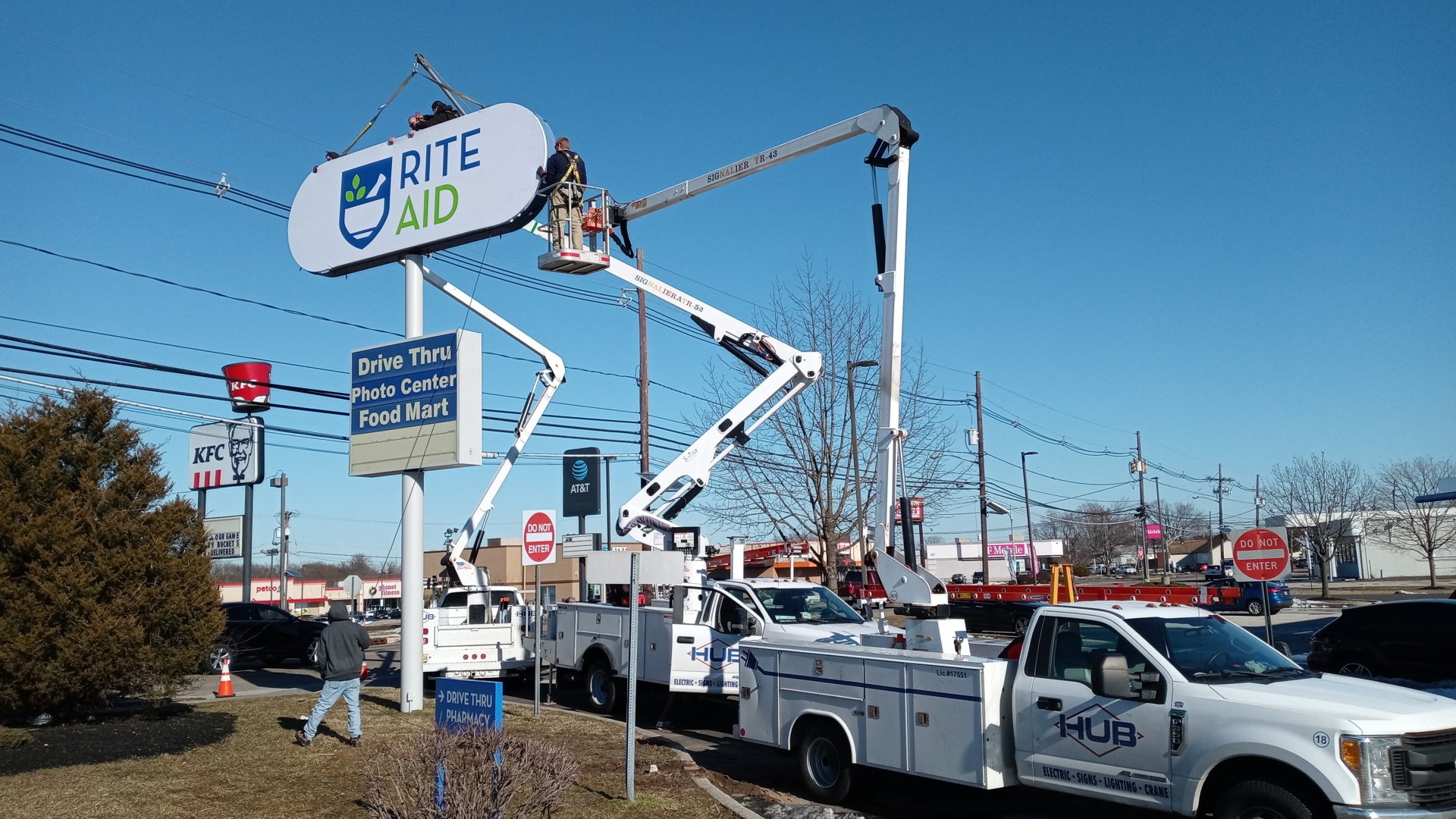 Hub Sign & Crane Corp | Sign Manufacturing | Manalapan, New Jersey