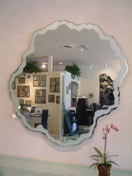Custom Mirrors and Reflective Glass in Sydney | Spectrum Art Glass