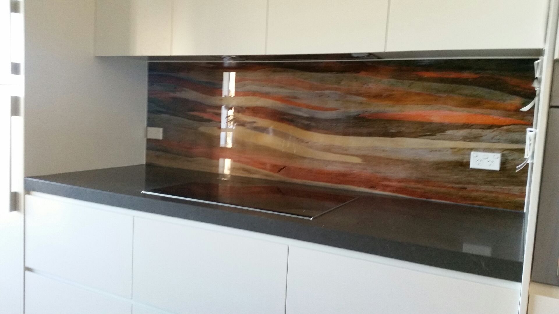 Splashbacks and Painted Glass in Sydney | Spectrum Art Glass