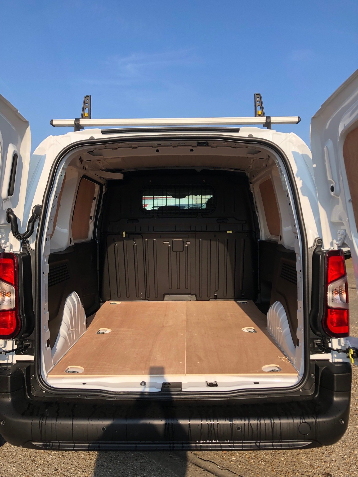 Small Van Rental in Essex From Wests Self Drive Hire