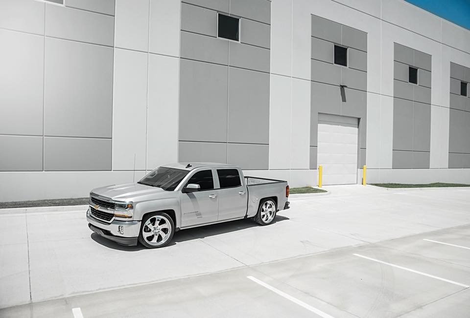 Truck & SUV Restyling Shop | Oklahoma | Texas | Cali Customs