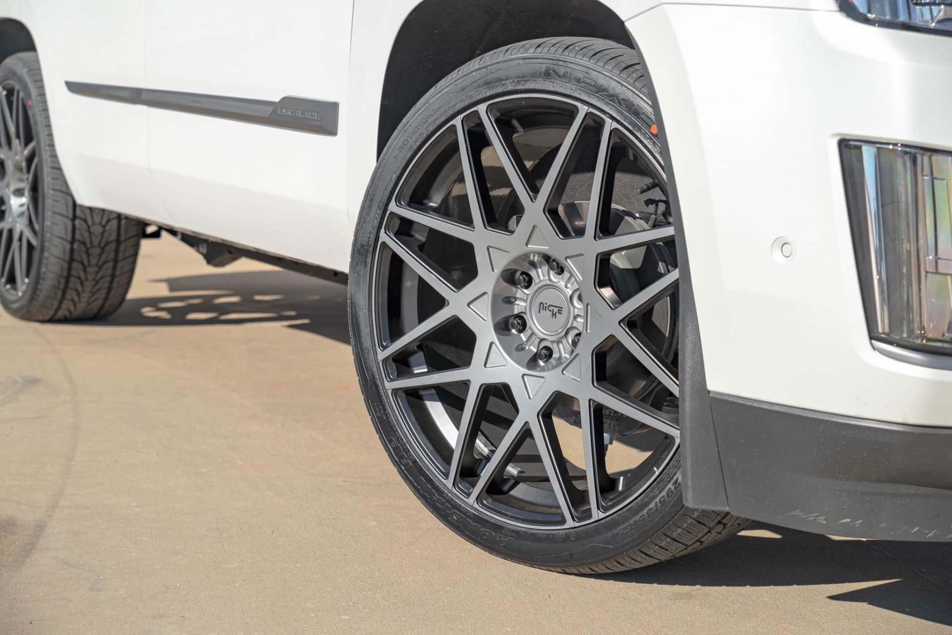 Truck & SUV Restyling Shop | Oklahoma | Texas | Cali Customs