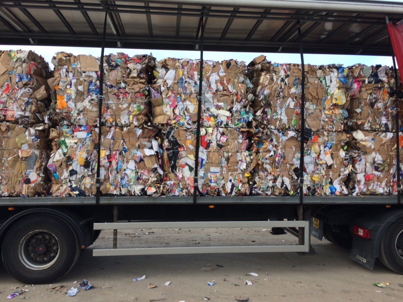 Cardboard recycling | Newbery Recycling Ltd