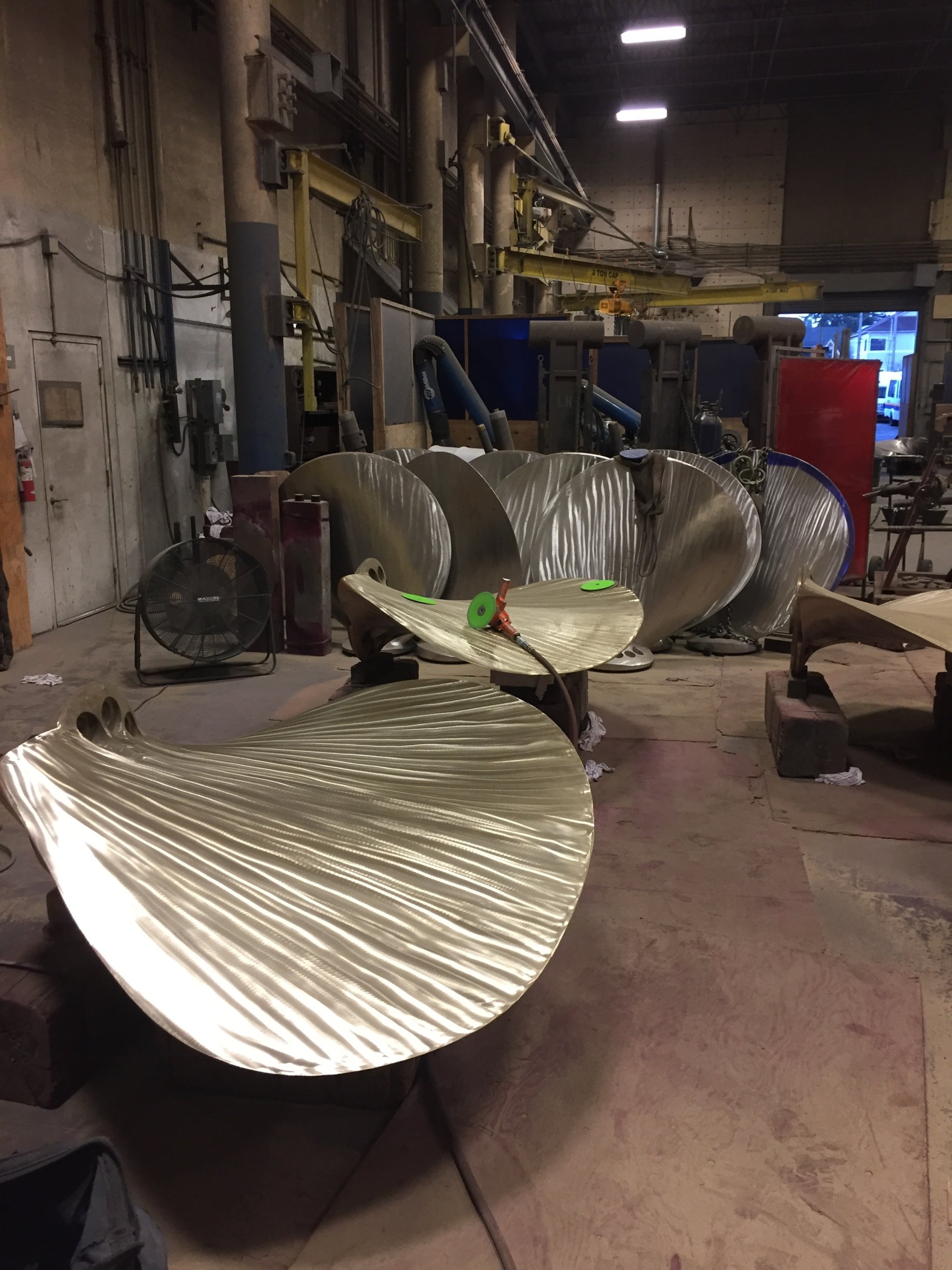 Repair & Maintenance of Z-Drive Systems | Controllable Pitch Propellers