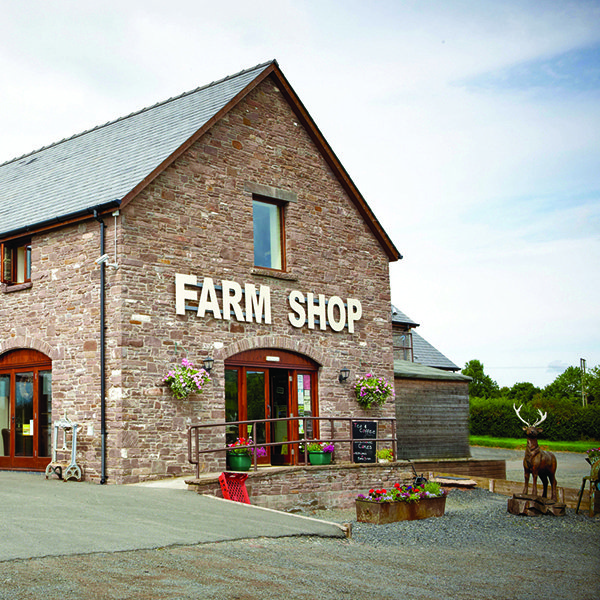 Welcome to the Brecon Beacons I Llangorse & Bwlch