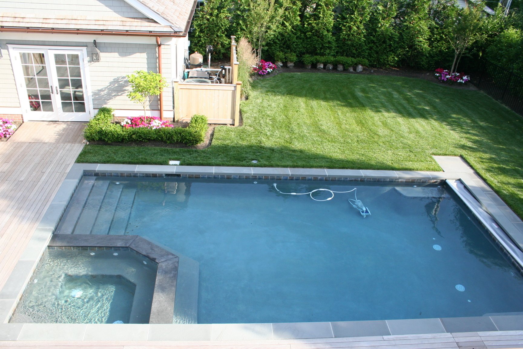 Pool Settings | Cashman Landscape Management & Design Inc.