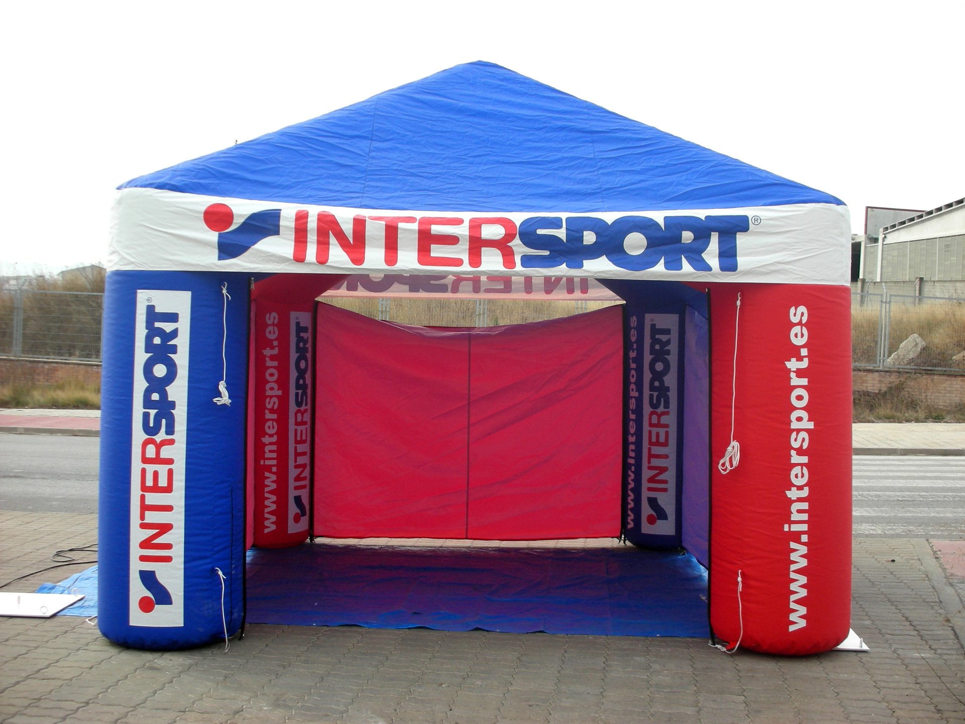 Carpas Hinchables · Soportes publicitarios · Streetmarketing