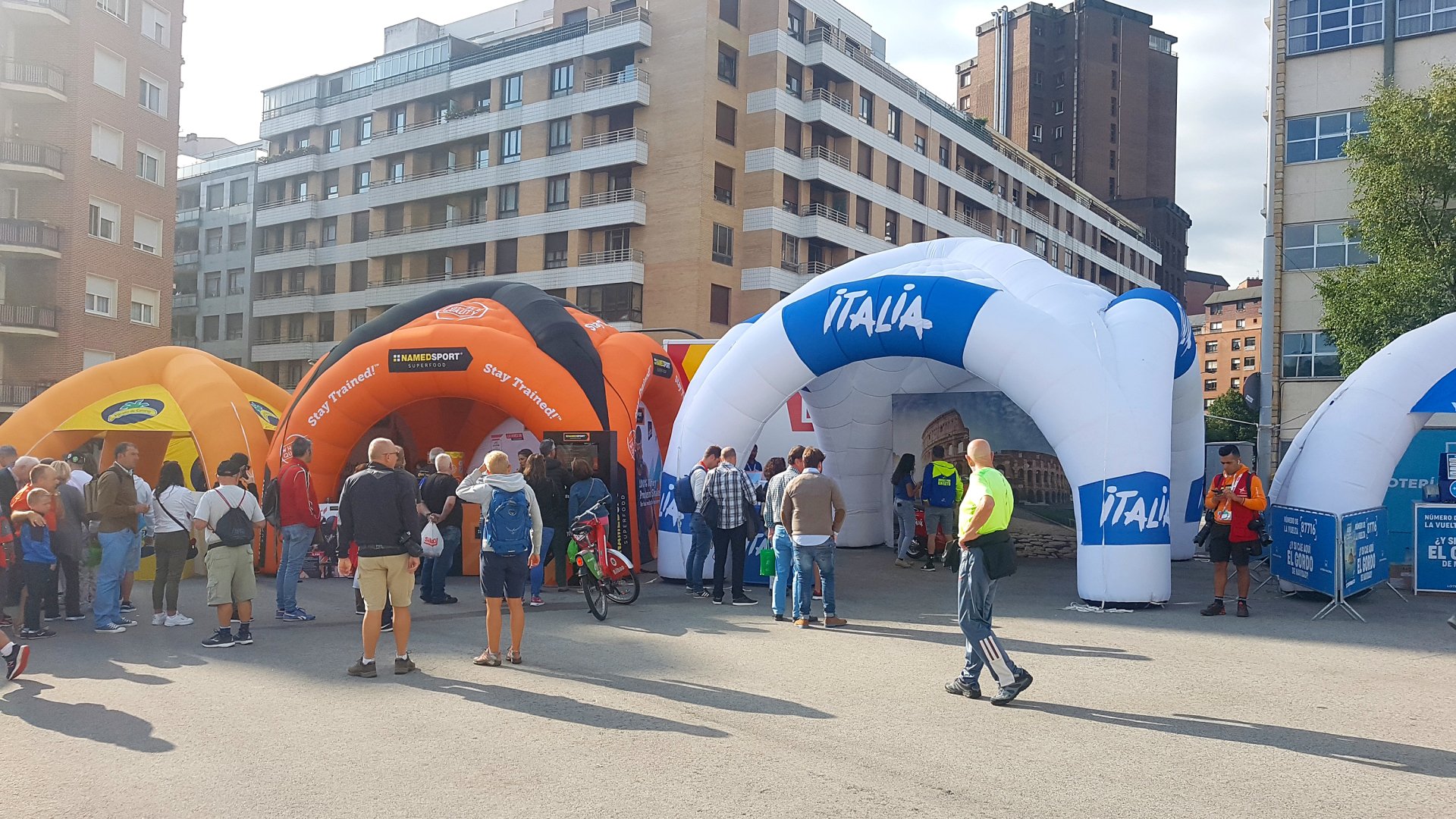 Carpas Hinchables · Soportes publicitarios · Streetmarketing