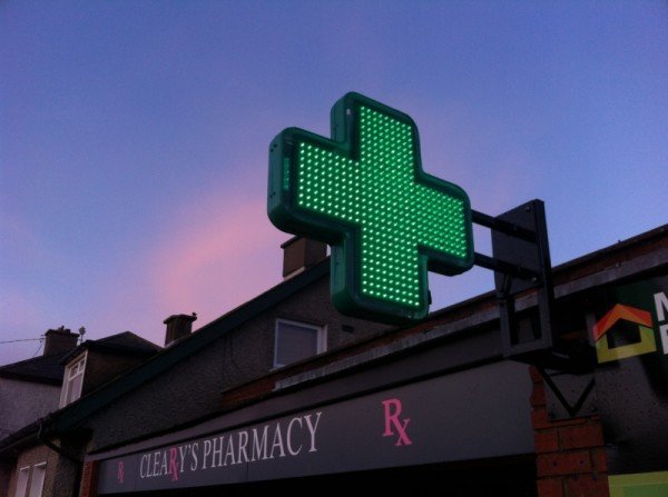 projecting signs led flag signs watford herts harrow edgware luton ...