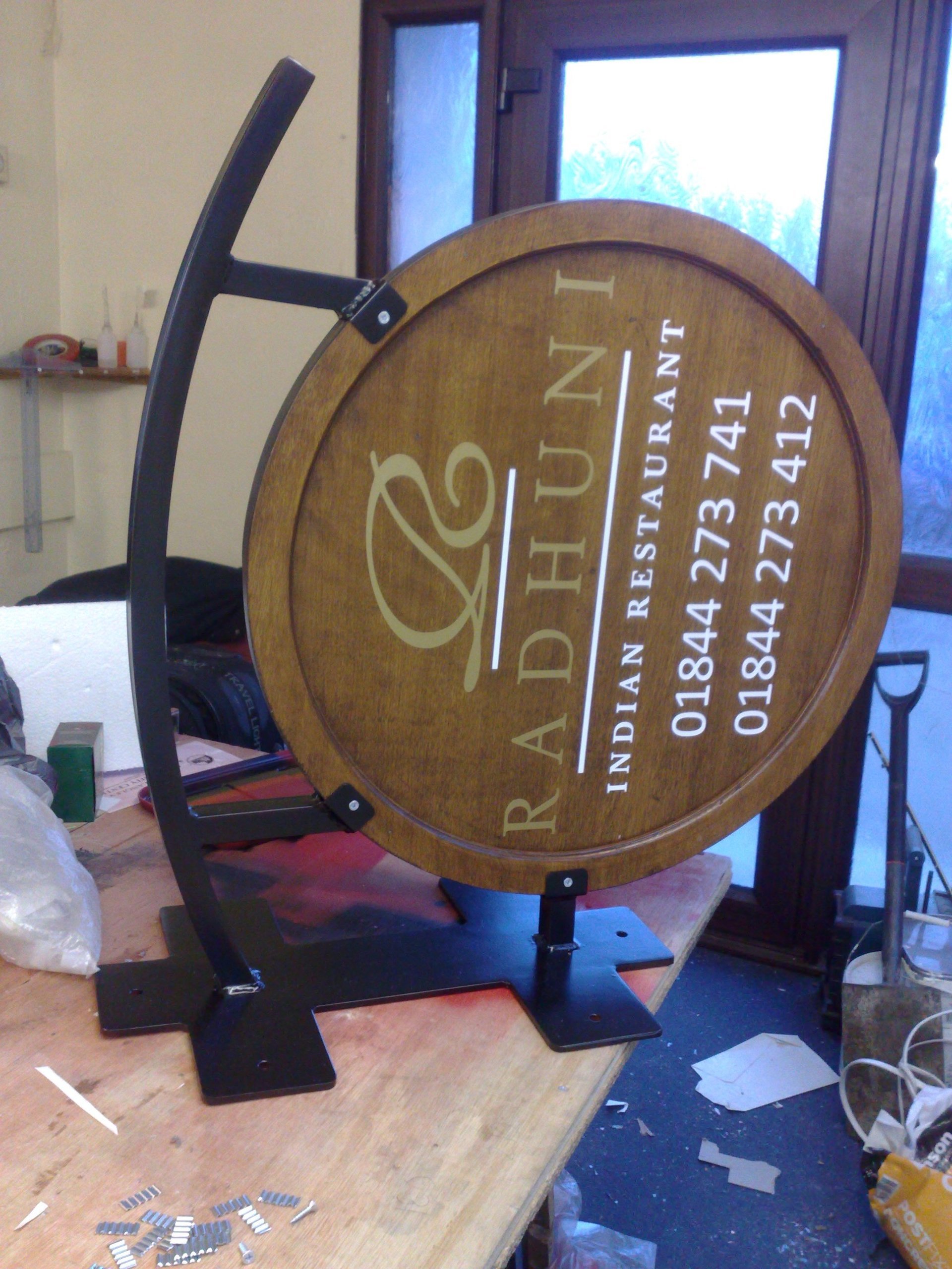 projecting signs led flag signs watford herts harrow edgware luton ...