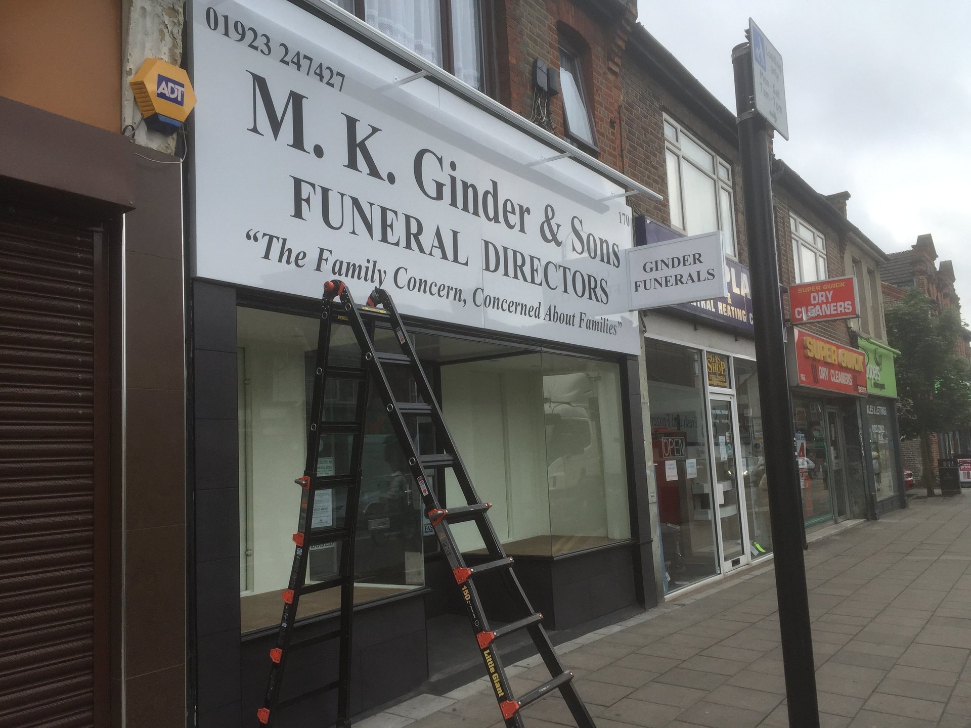 led light track sign lighting sign spot lighting watford hertfordshire ...