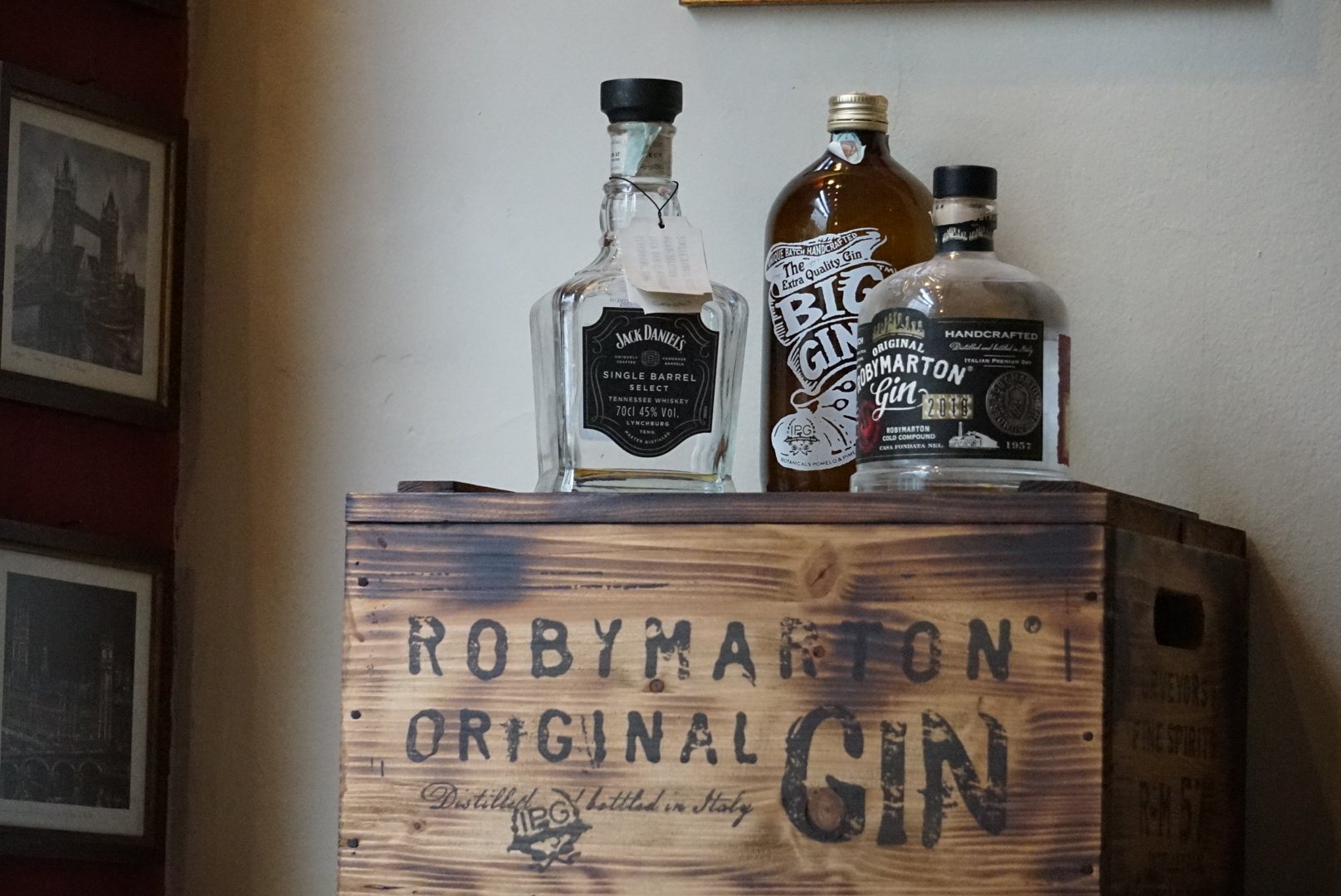 The drunken barber shop - Cristian barbiere salone di Milano