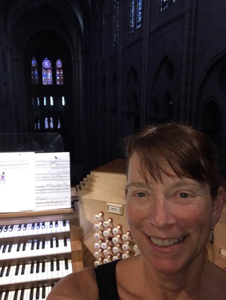 Alison Luedecke, Organist & Harpsichordist