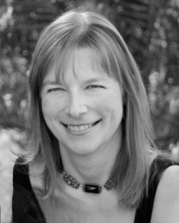 Alison Luedecke, Organist & Harpsichordist