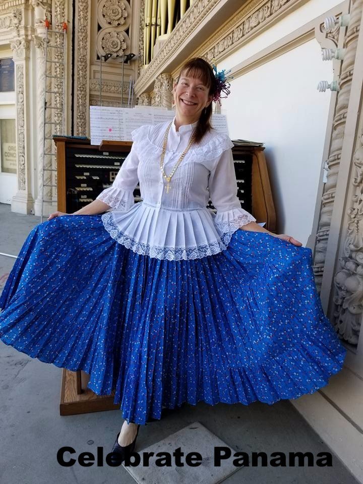 Alison Luedecke, Organist & Harpsichordist