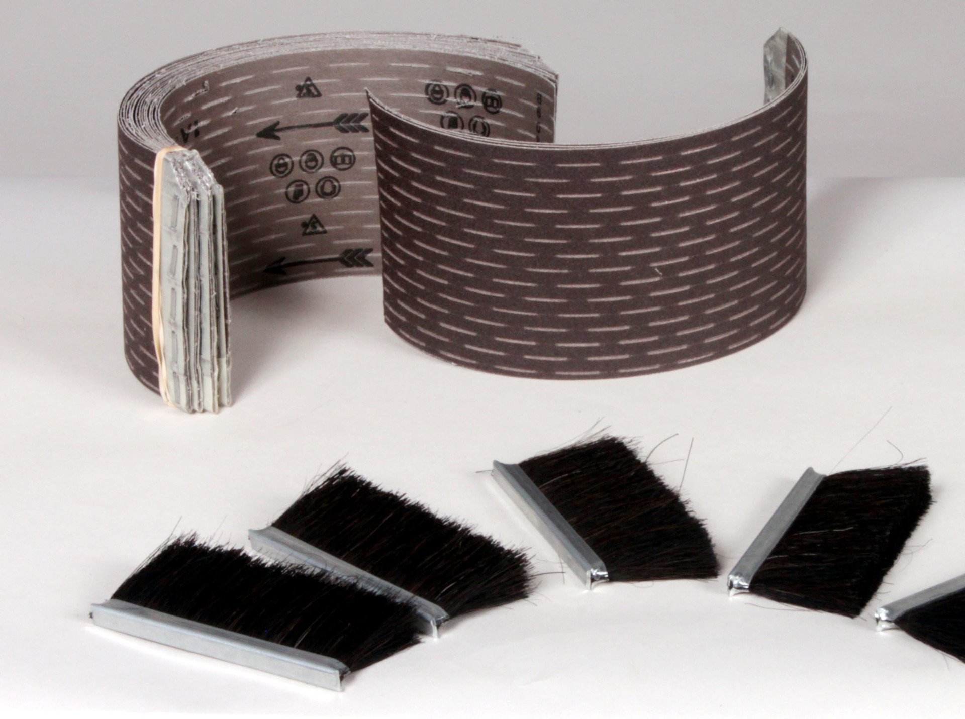 Self-Feeding Brush Heads