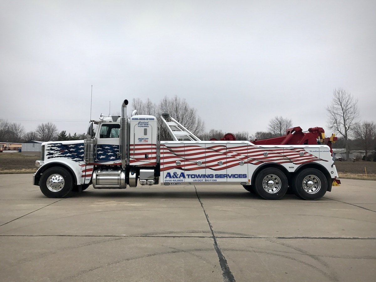 Towing Truck Vehicle Wraps & Graphics