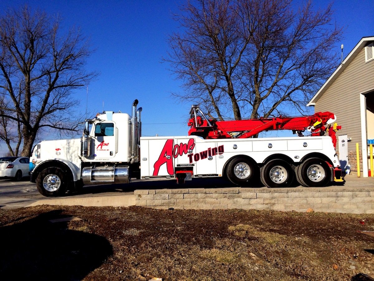 Towing Truck Vehicle Wraps & Graphics