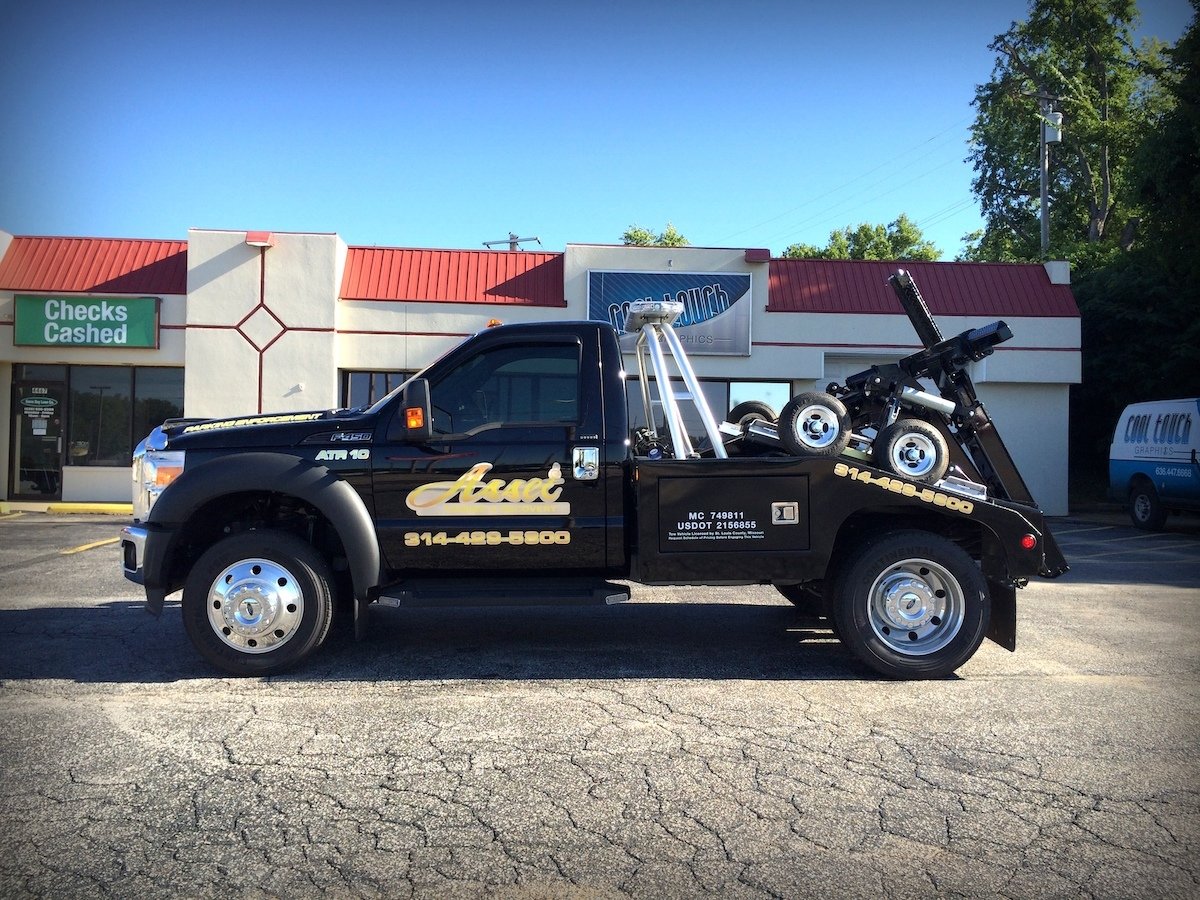 Towing Truck Vehicle Wraps & Graphics