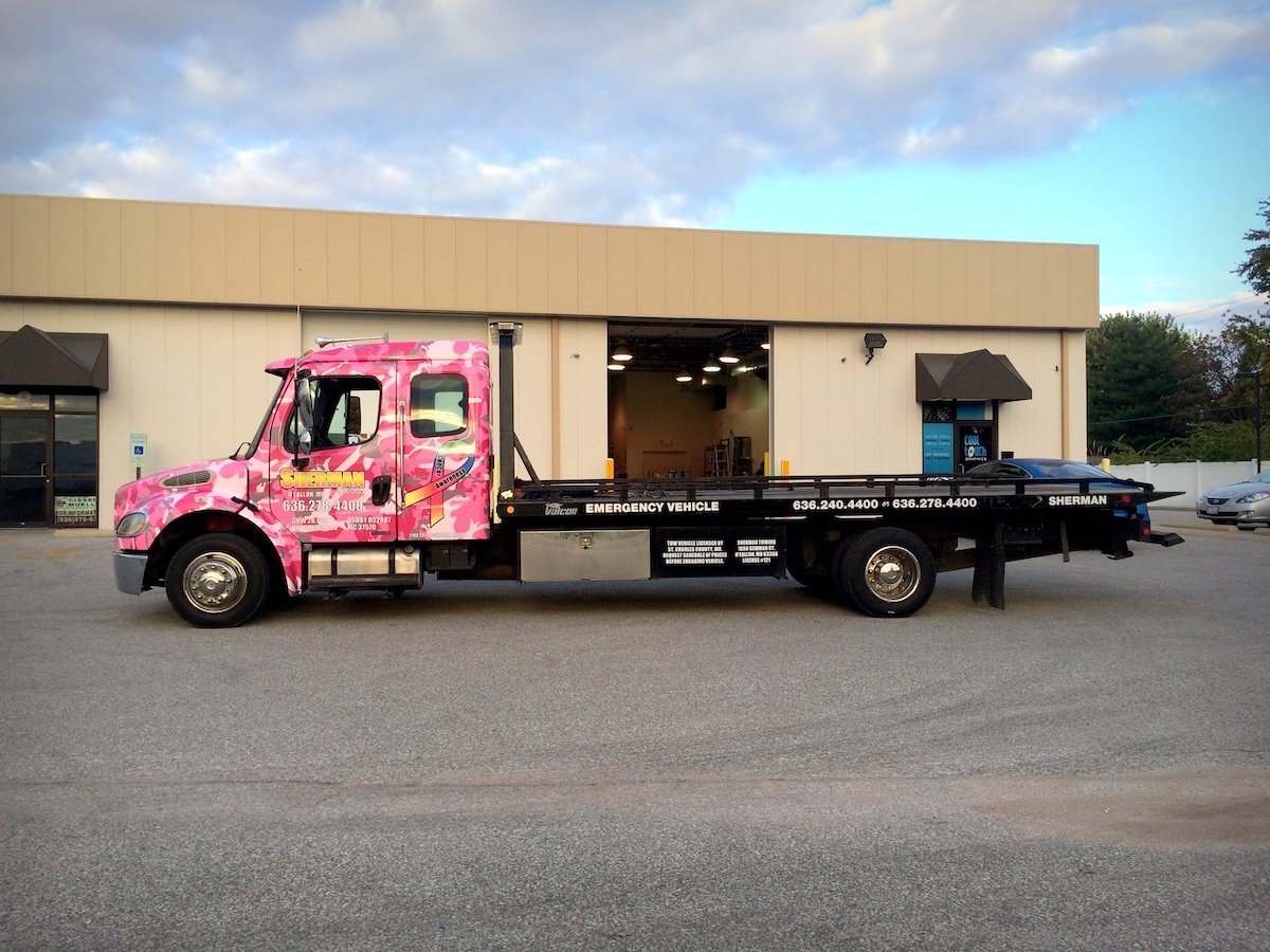Towing Truck Vehicle Wraps & Graphics