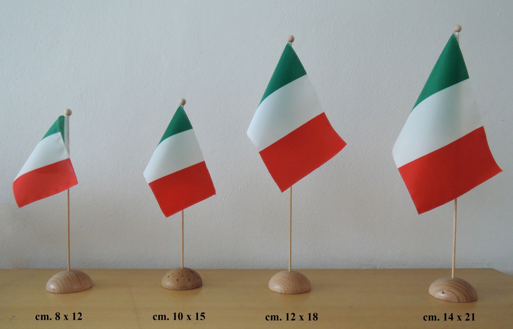 Produzione bandierine con asta | Robermap