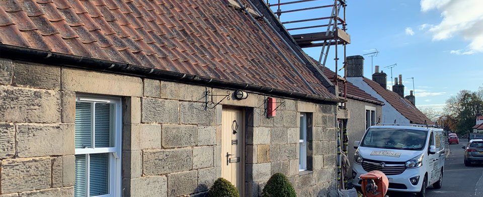 Traditional lime mortar rough casting | Set in Stone Stonemasons