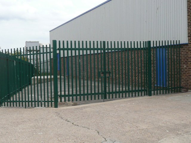 Gallery | Fencing, Gates | Colchester, Essex - C&W Fencing