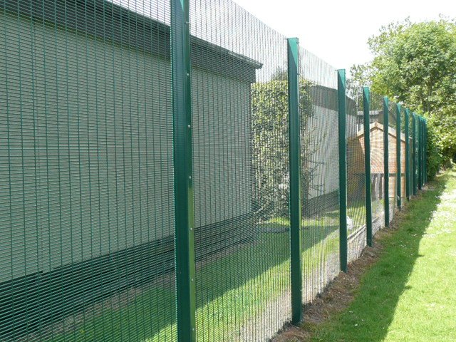 Gallery | Fencing, Gates | Colchester, Essex - C&W Fencing