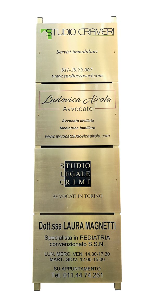 Targhe in ottone, alluminio e plexiglas | Torino | Bottino S.n.c.