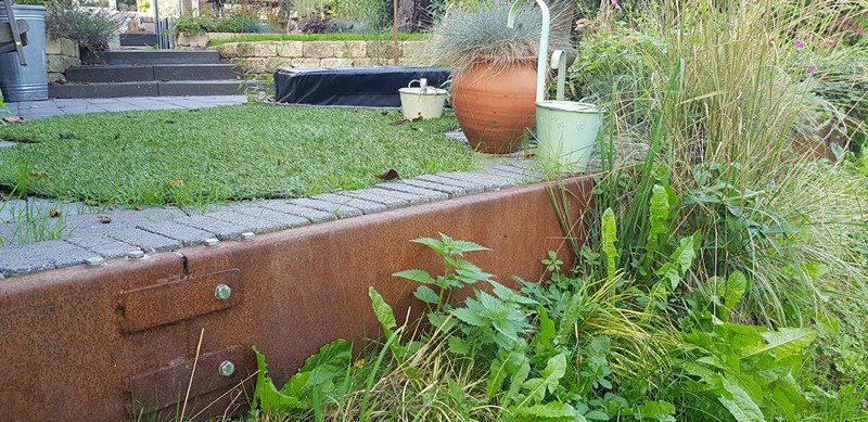 Cortenstalen borders en plantenbakken | Bos Tuin & Staal