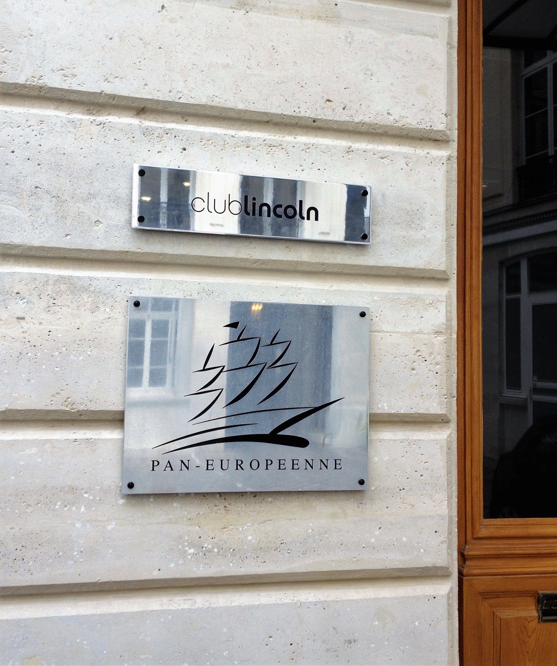 Plaques professionnelles gravées et imprimées